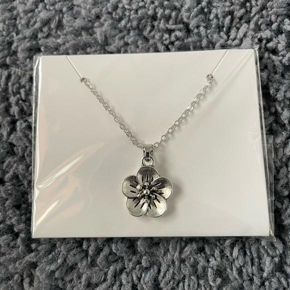 Effy | Jewelry | Nwt Effy Silver Flower Necklace | Poshmark